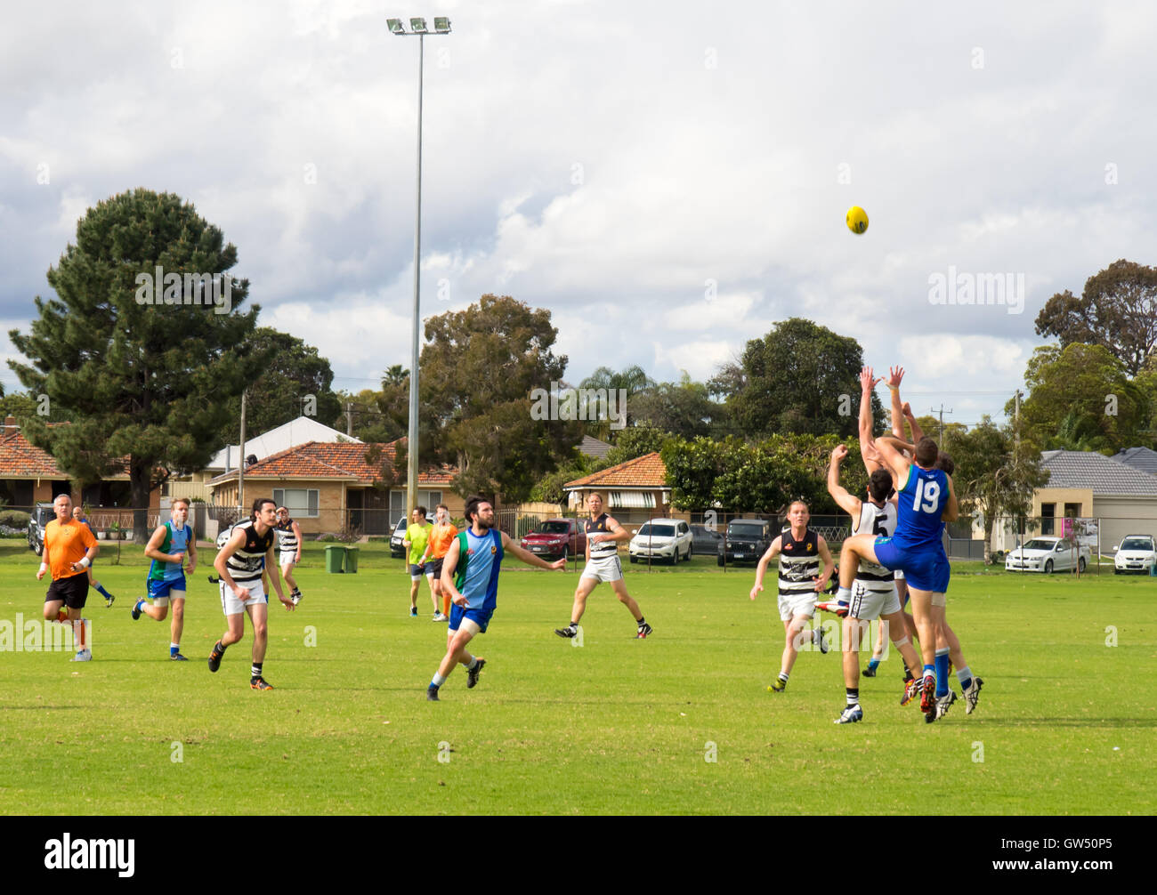 Australian rules football marking hi-res stock photography and images ...