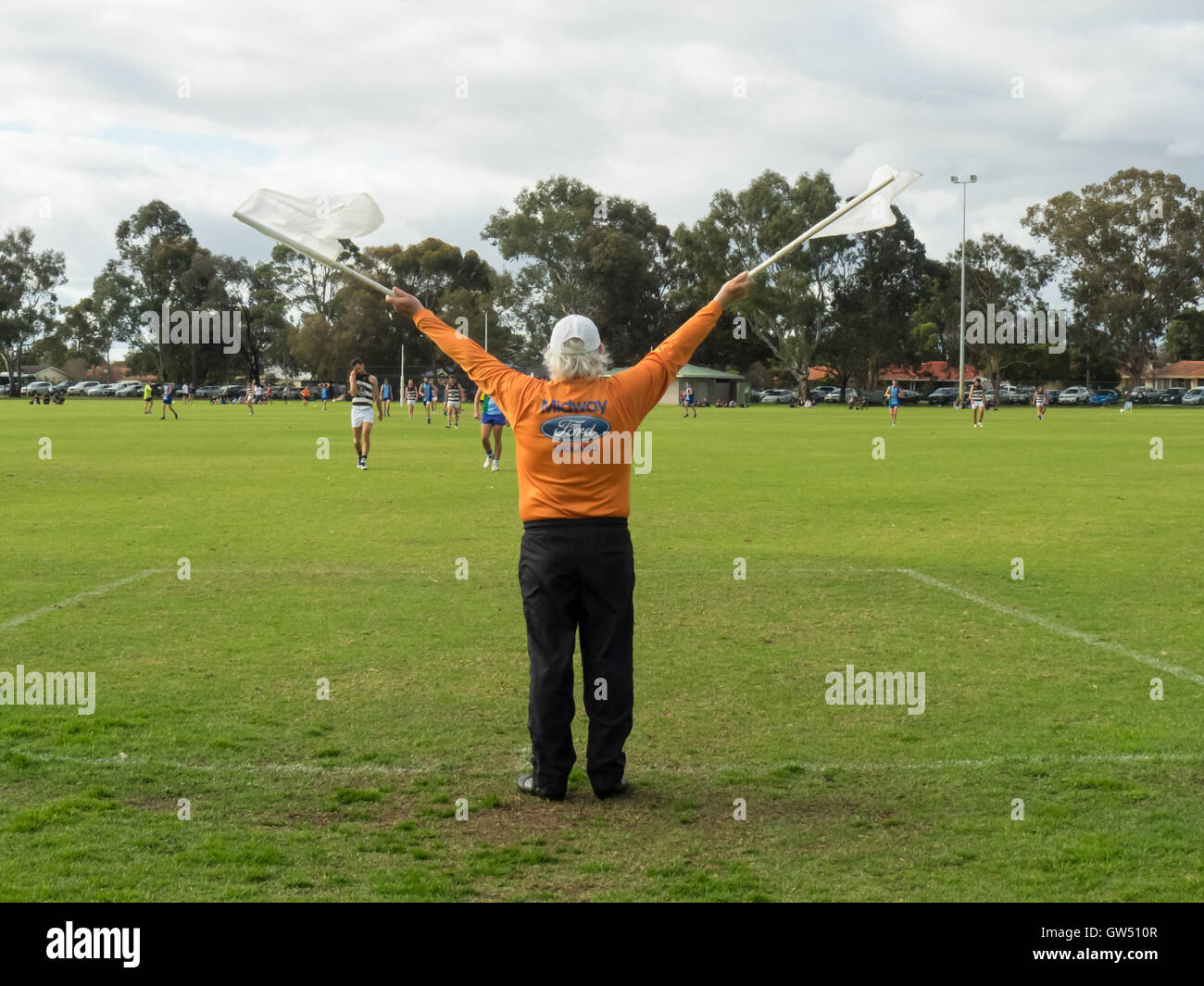 Australian football umpire hi-res stock photography and images - Alamy