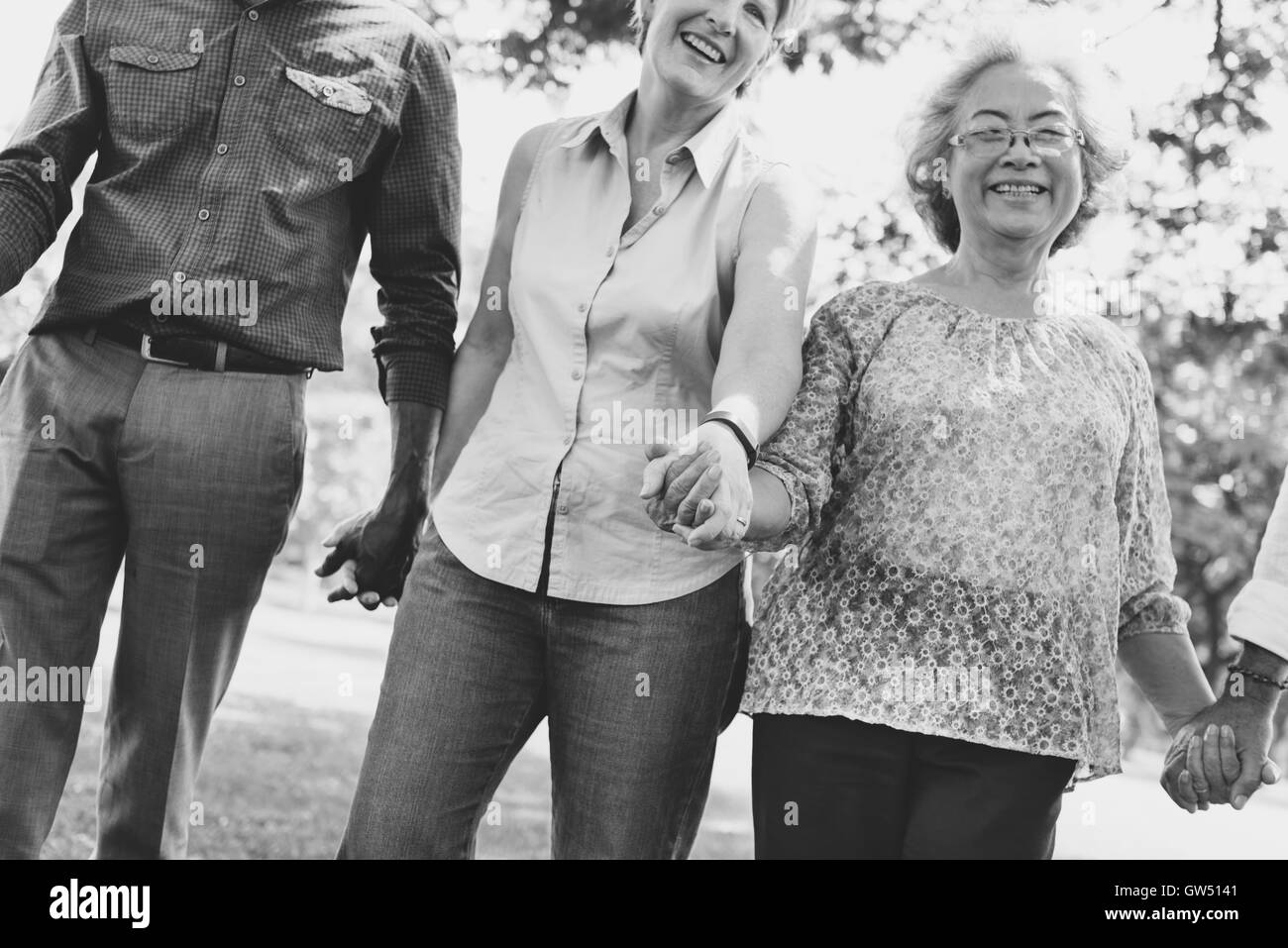 Senior discussion Black and White Stock Photos & Images - Alamy