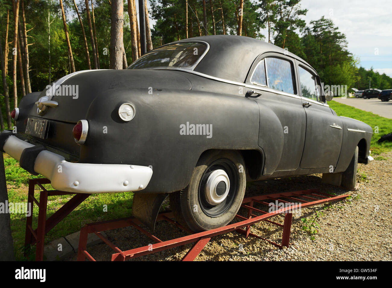 Black large sedan hi-res stock photography and images - Alamy