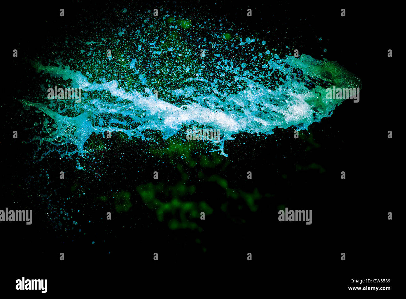 Green colored water hi-res stock photography and images - Alamy