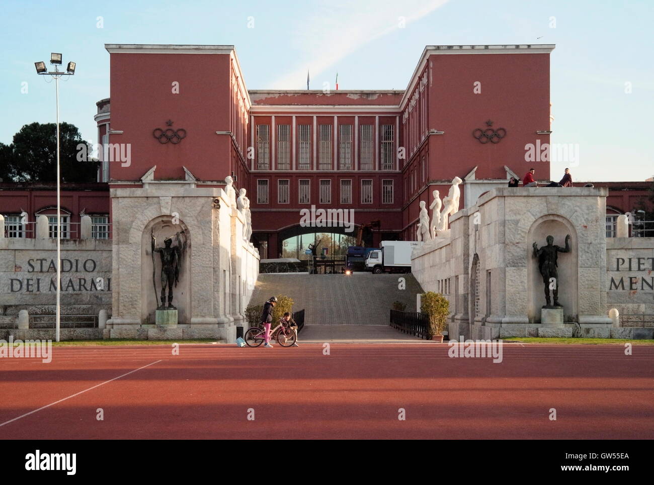 AJAXNETPHOTO. 2015. ROME, ITALY. - FASCIST ERA ARCHITECTURE - BUILDINGS ...