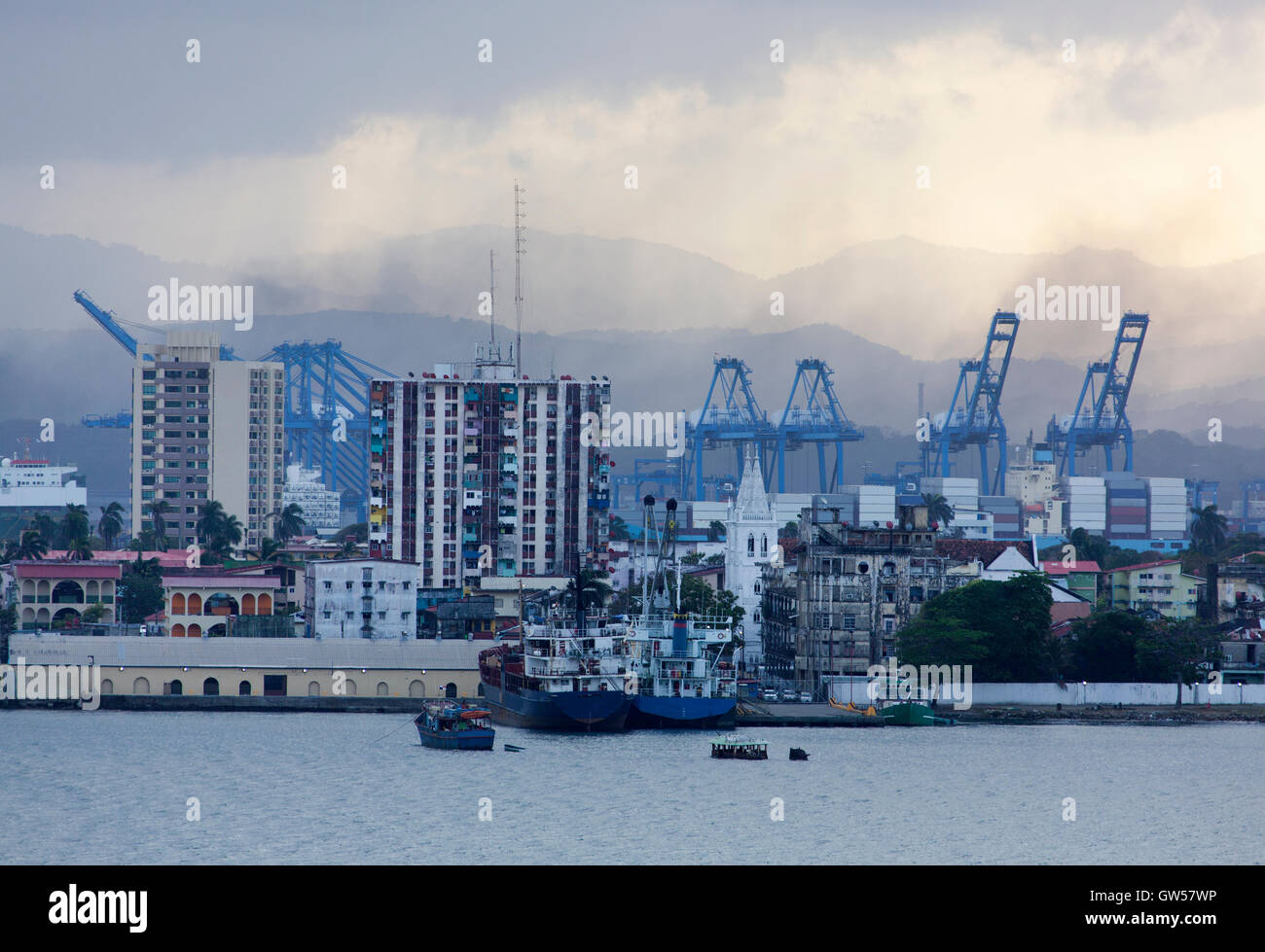 Colon panama port hi-res stock photography and images - Alamy