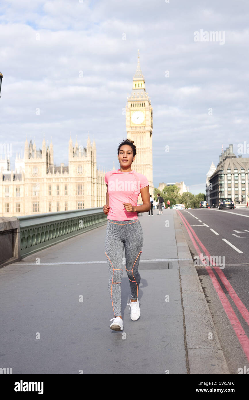 Lady runner london hi-res stock photography and images - Alamy