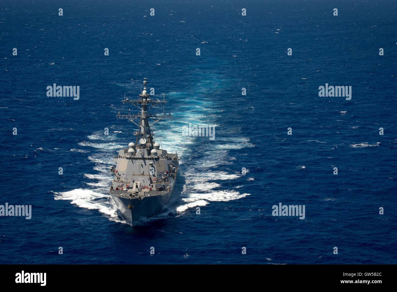 US Navy Arleigh Burke-class guided-missile destroyer USS Pinckney ...