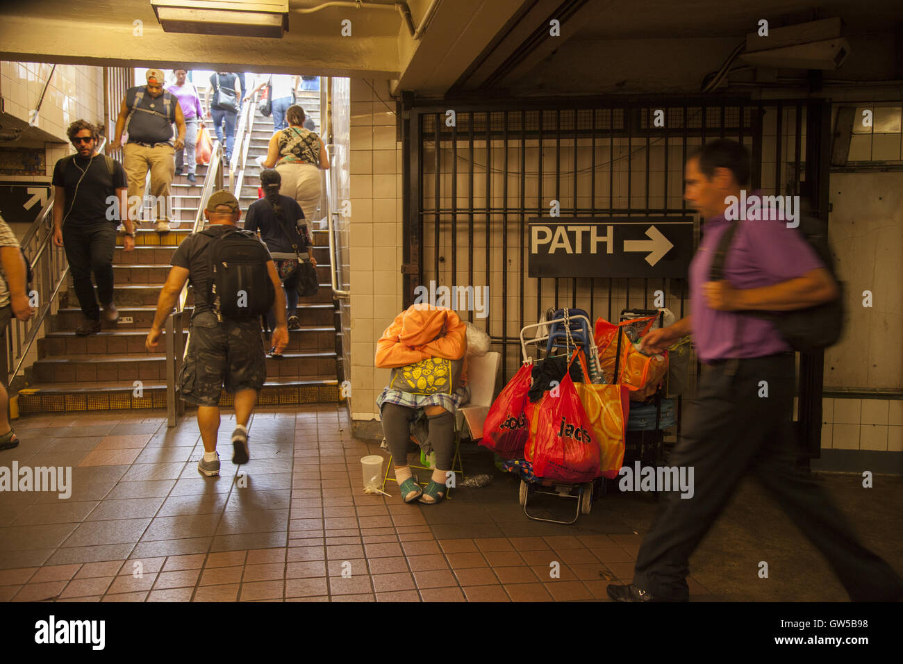 Homeless person belongings hi-res stock photography and images - Alamy
