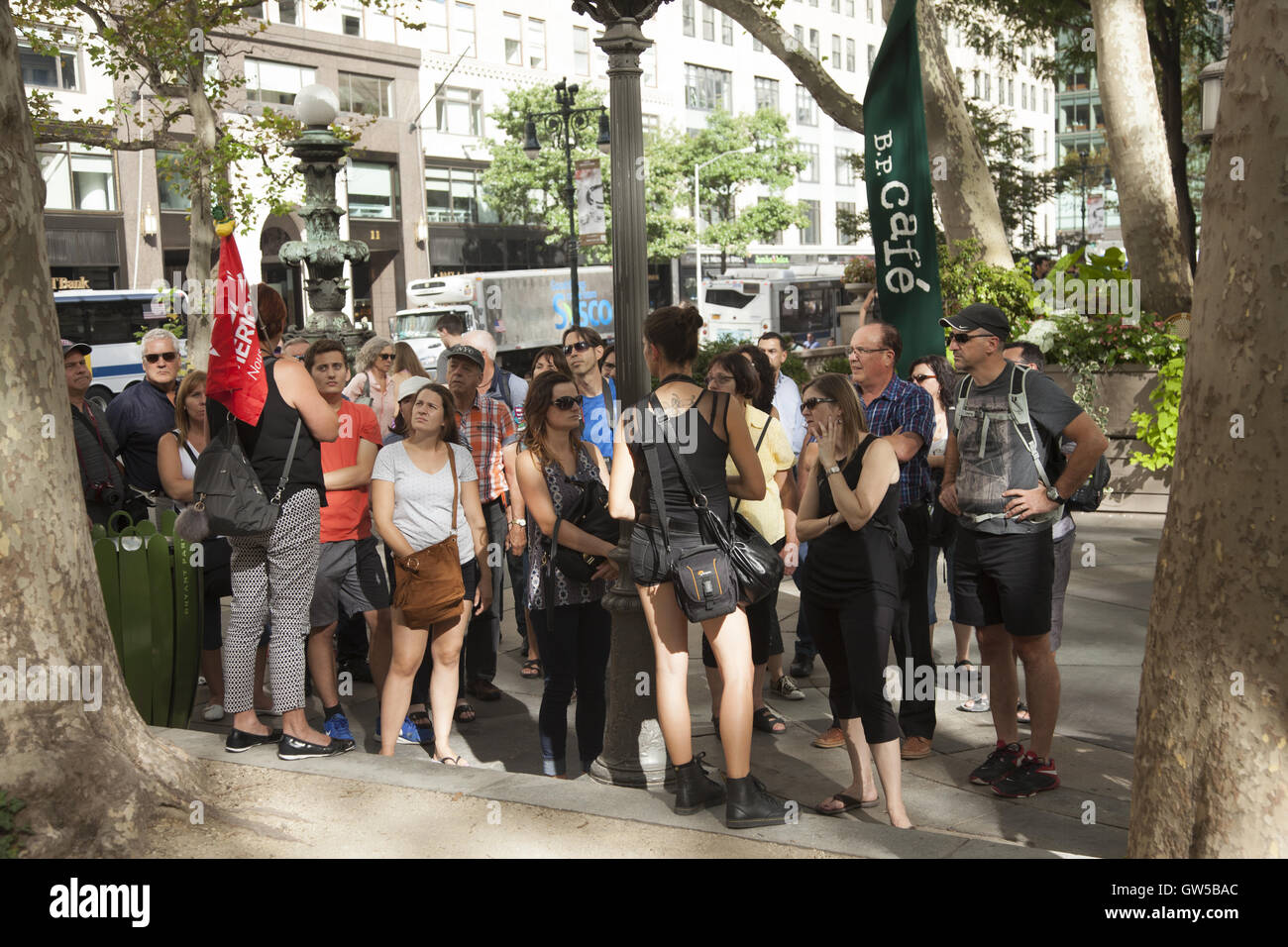 New york walking tour guide hi-res stock photography and images - Alamy