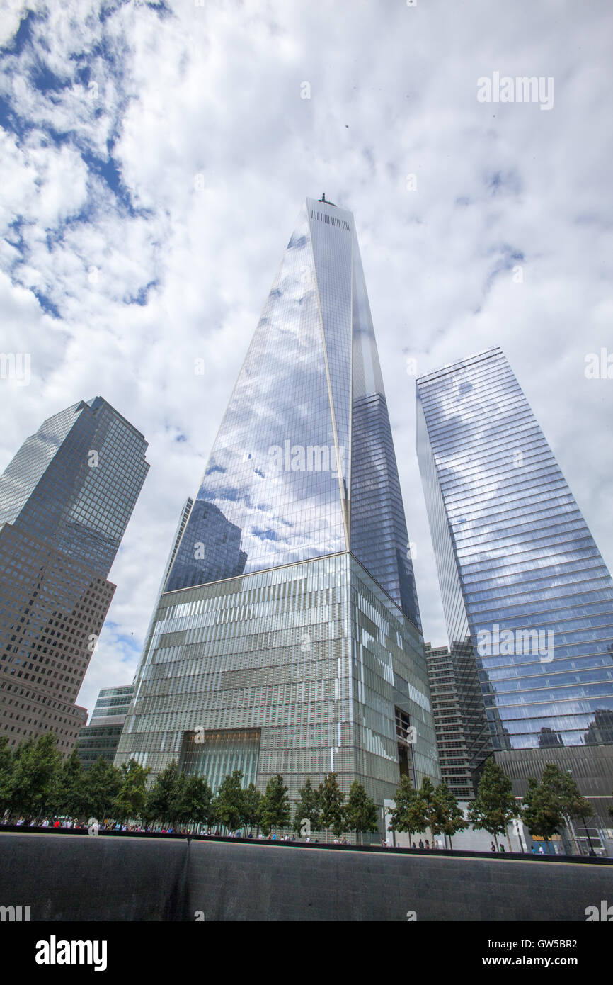 The new 1 World Trade Center Freedom Tower viewed from the 9/11 ...