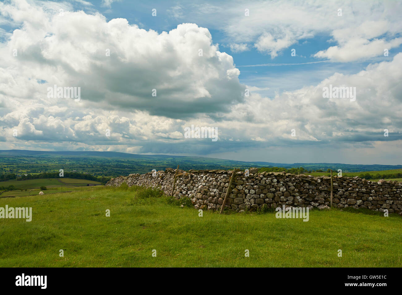Scenic views near to Ingleton - Yorkshire Dales, England, UK Stock ...