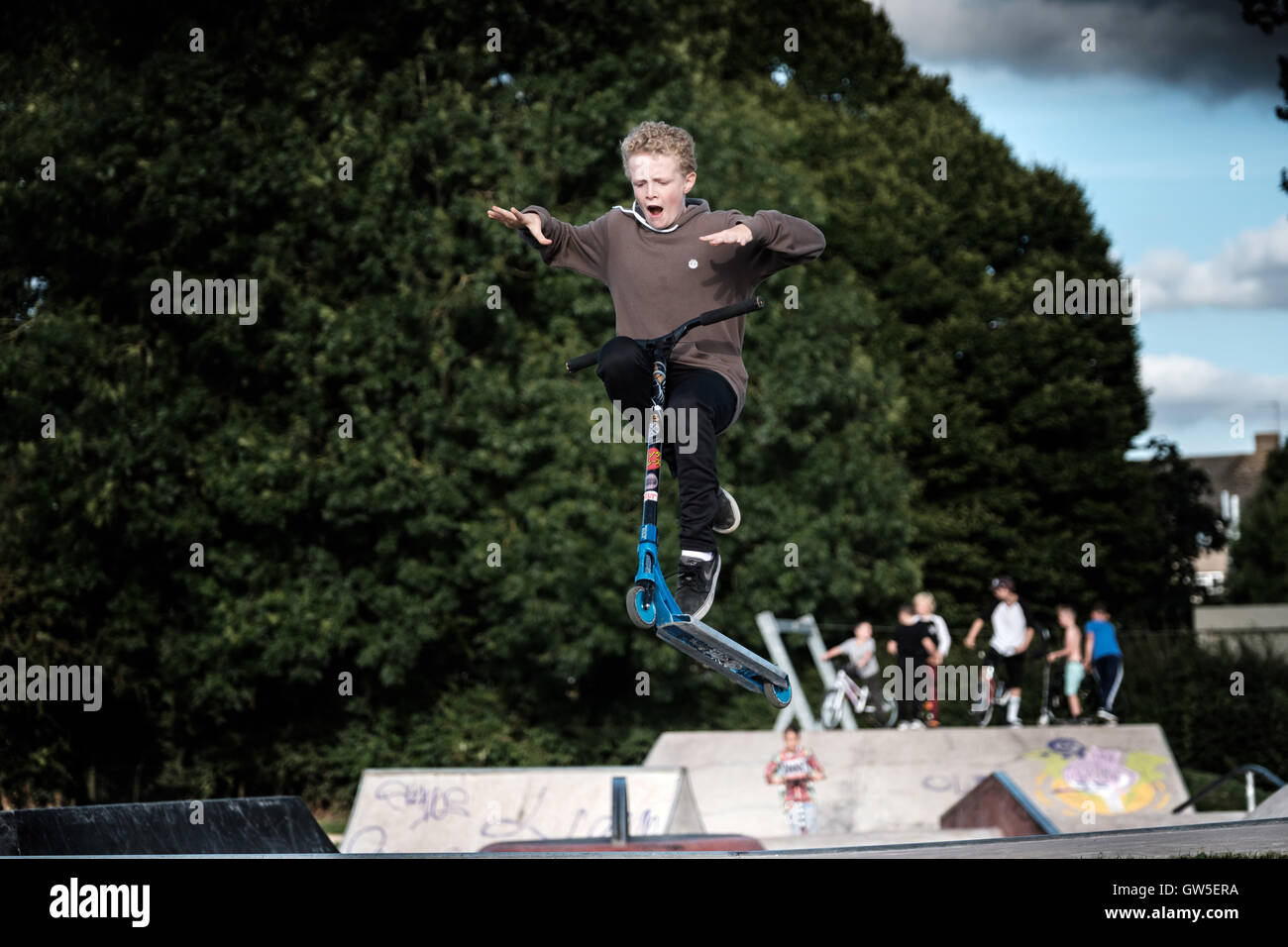 Scooting stunt hi-res stock photography and images - Alamy