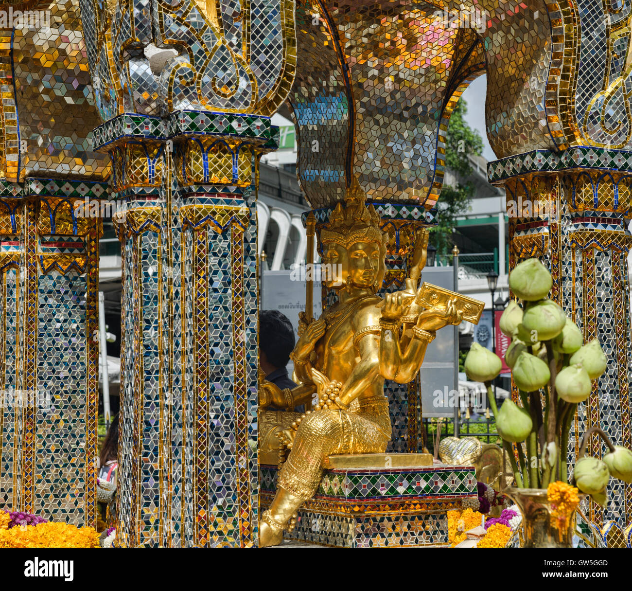 Phra phrom hi-res stock photography and images - Alamy