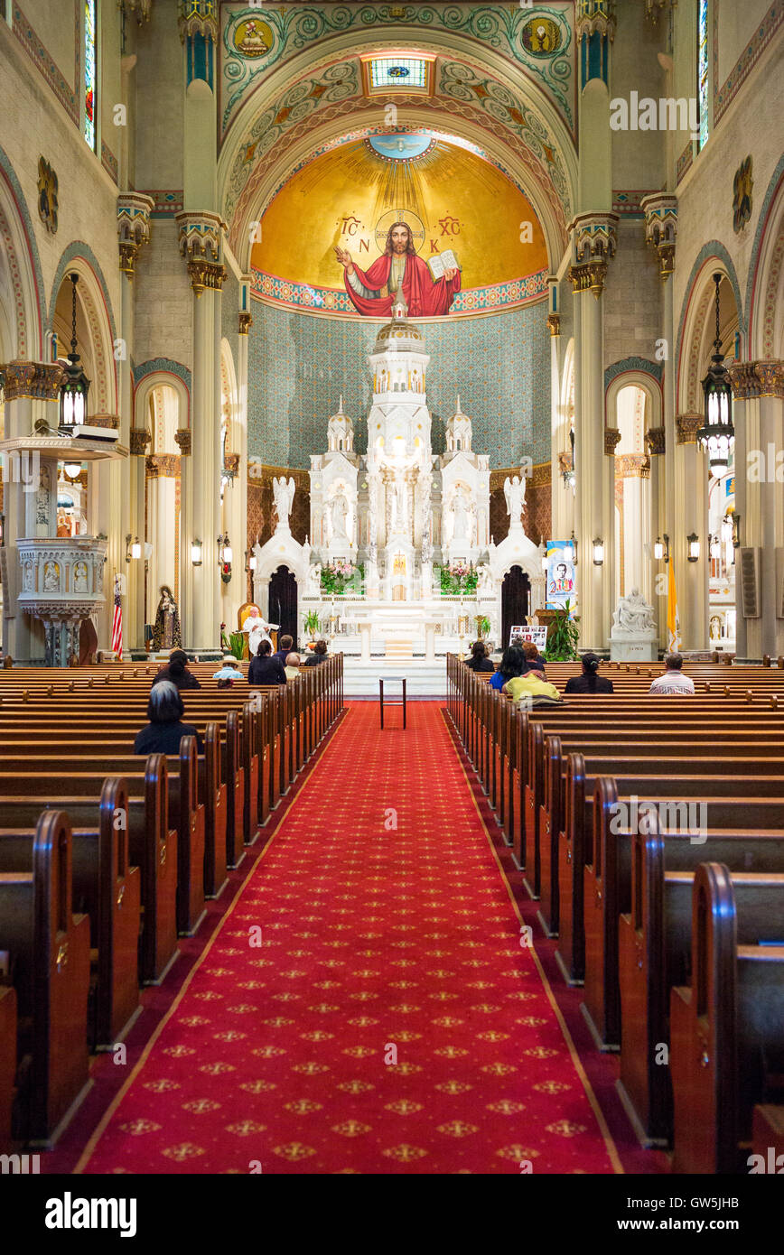 Inside catholic church nave hi-res stock photography and images - Alamy