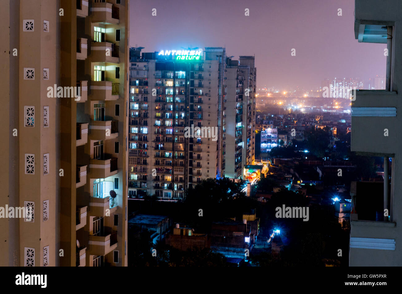 Night view of modern buildings in Noida Stock Photo - Alamy