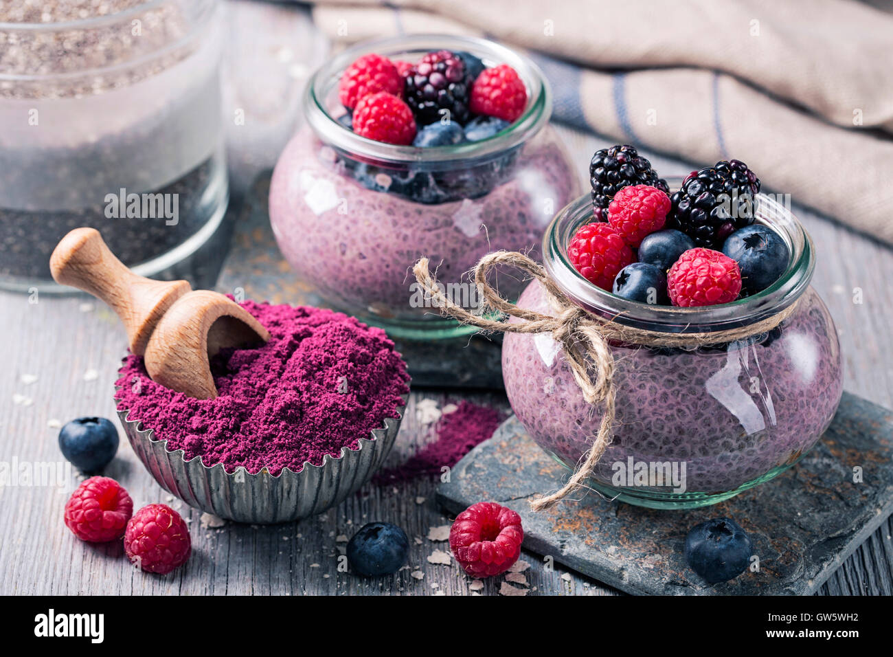 Acai berries hi-res stock photography and images - Alamy