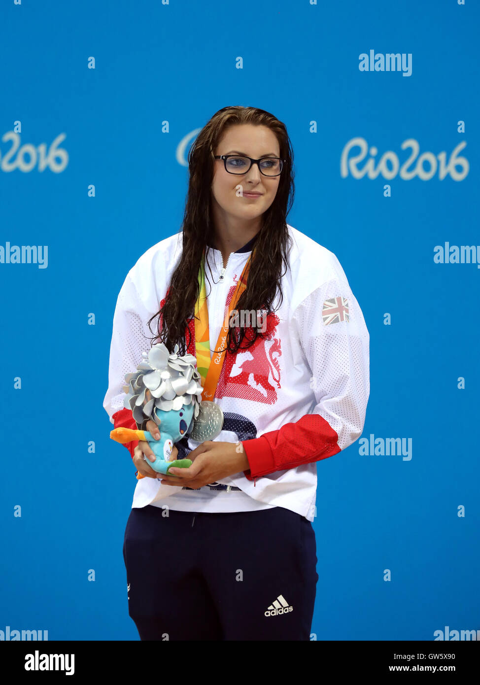 Great Britain's Jessica Jane Applegate celebrates her silver medal ...
