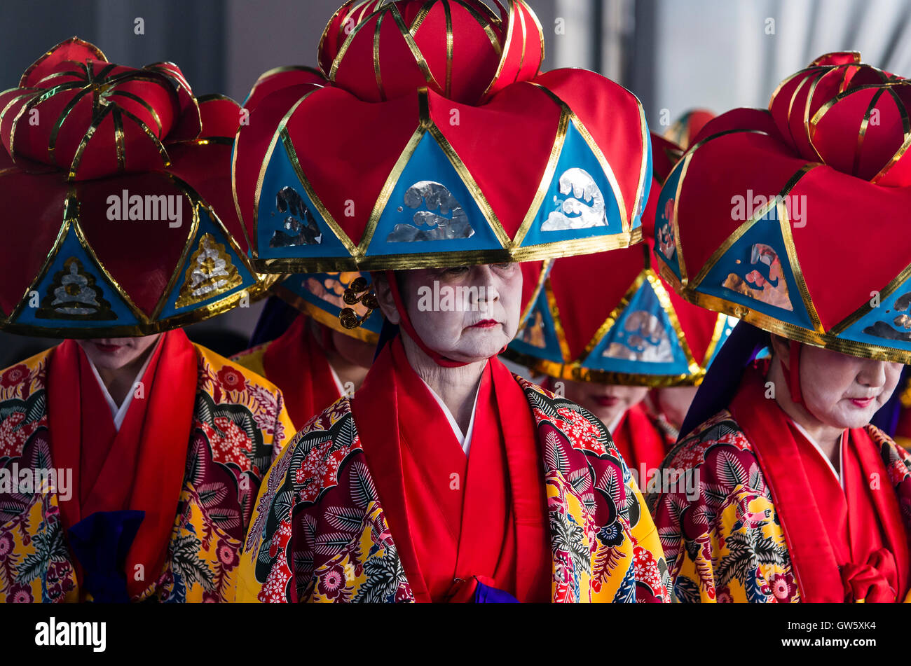 Okinawan woman hi-res stock photography and images - Alamy
