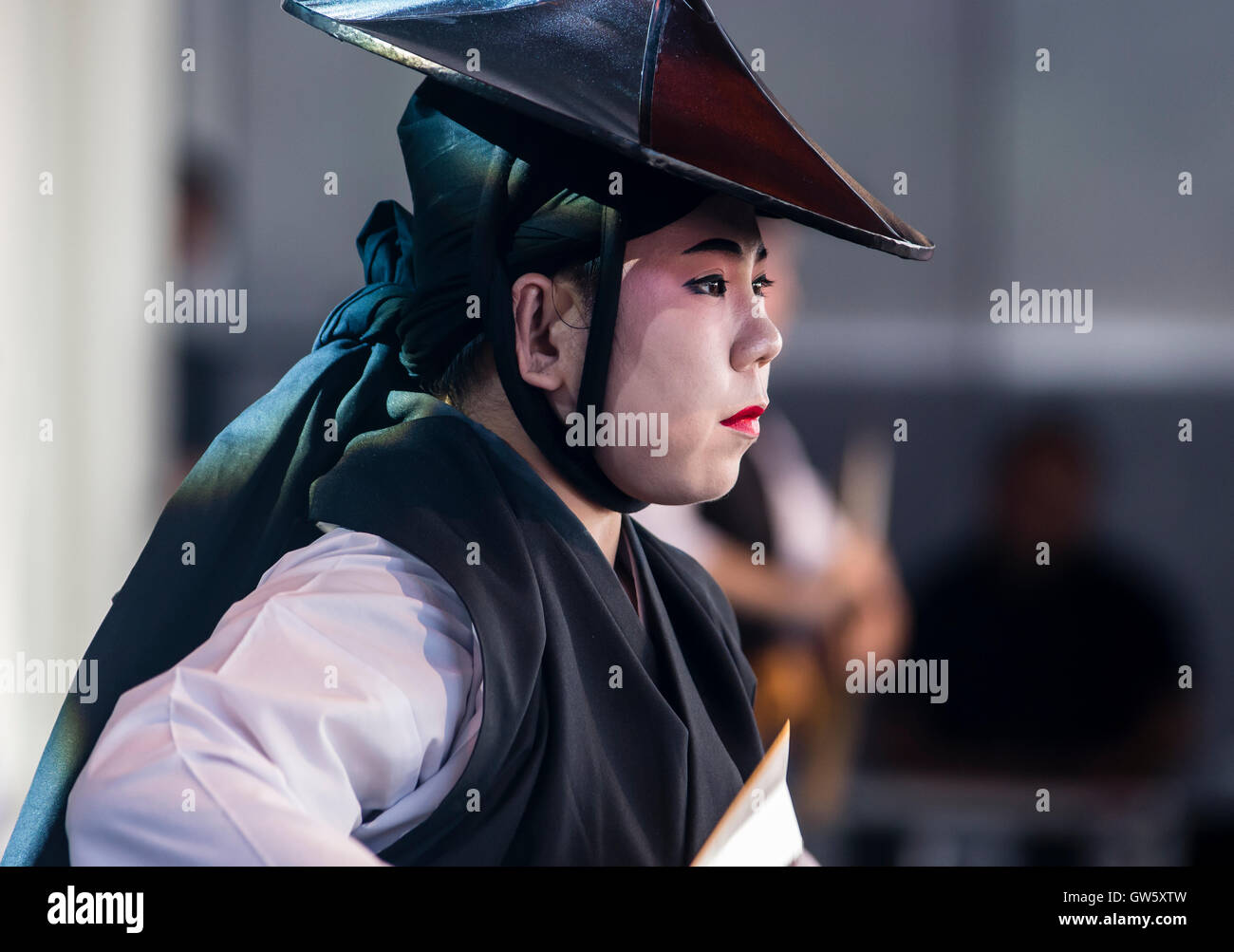 Okinawan woman hi-res stock photography and images - Alamy