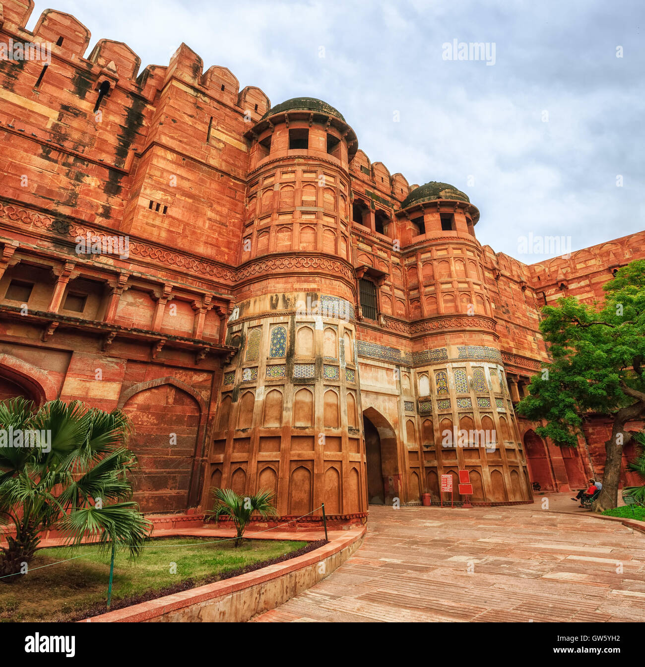 Gates of Red Fort of Agra, UNESCO World Culture Heritage site, India ...