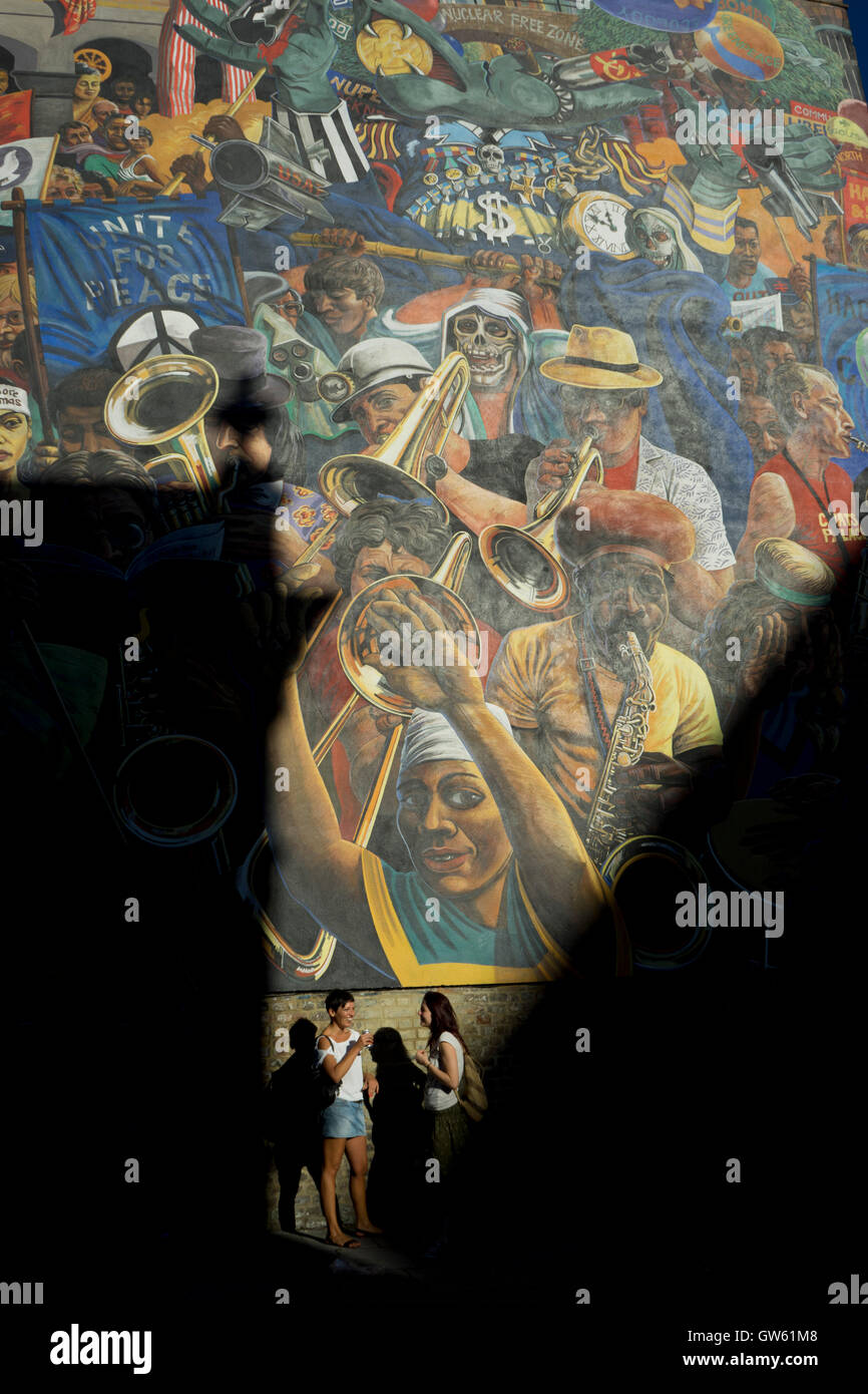 Peace mural dalston hi-res stock photography and images - Alamy