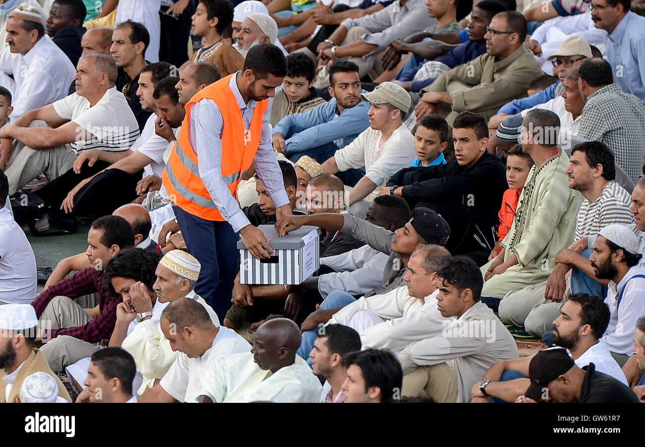 Turin, Italy. 12th Sep, 2016. The local Muslim community has launched a ...