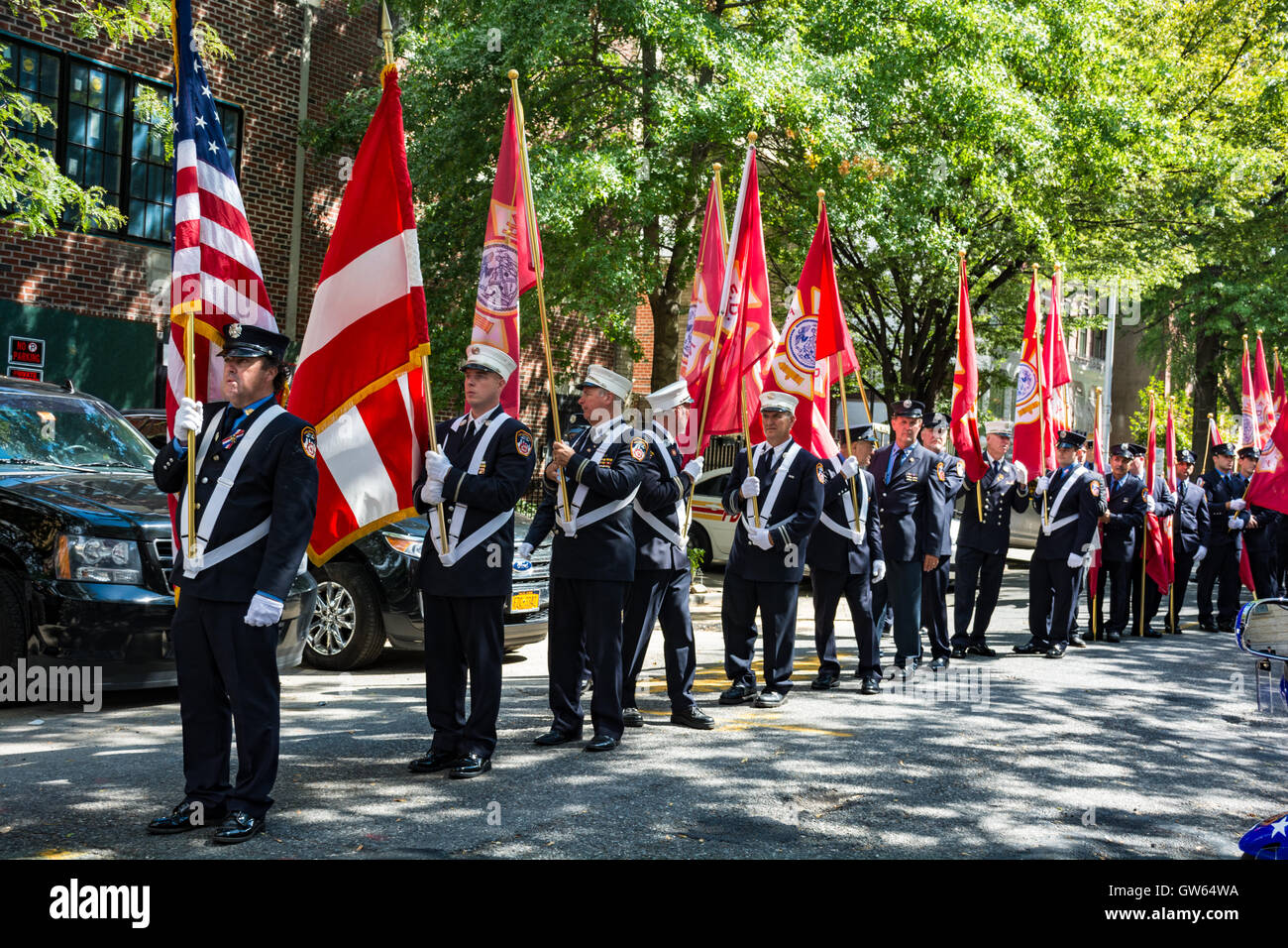 Ground zero flag firefighters hi-res stock photography and images - Alamy