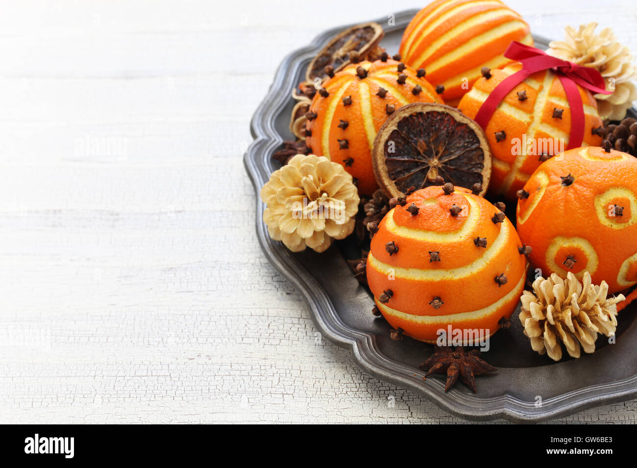 Orange pomander balls hi-res stock photography and images - Alamy