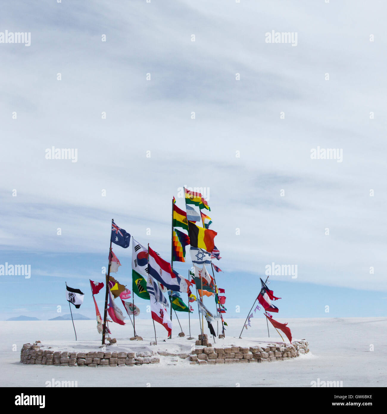 World flags at Salar de Uyuni (Salt Flat), Bolivia Stock Photo - Alamy