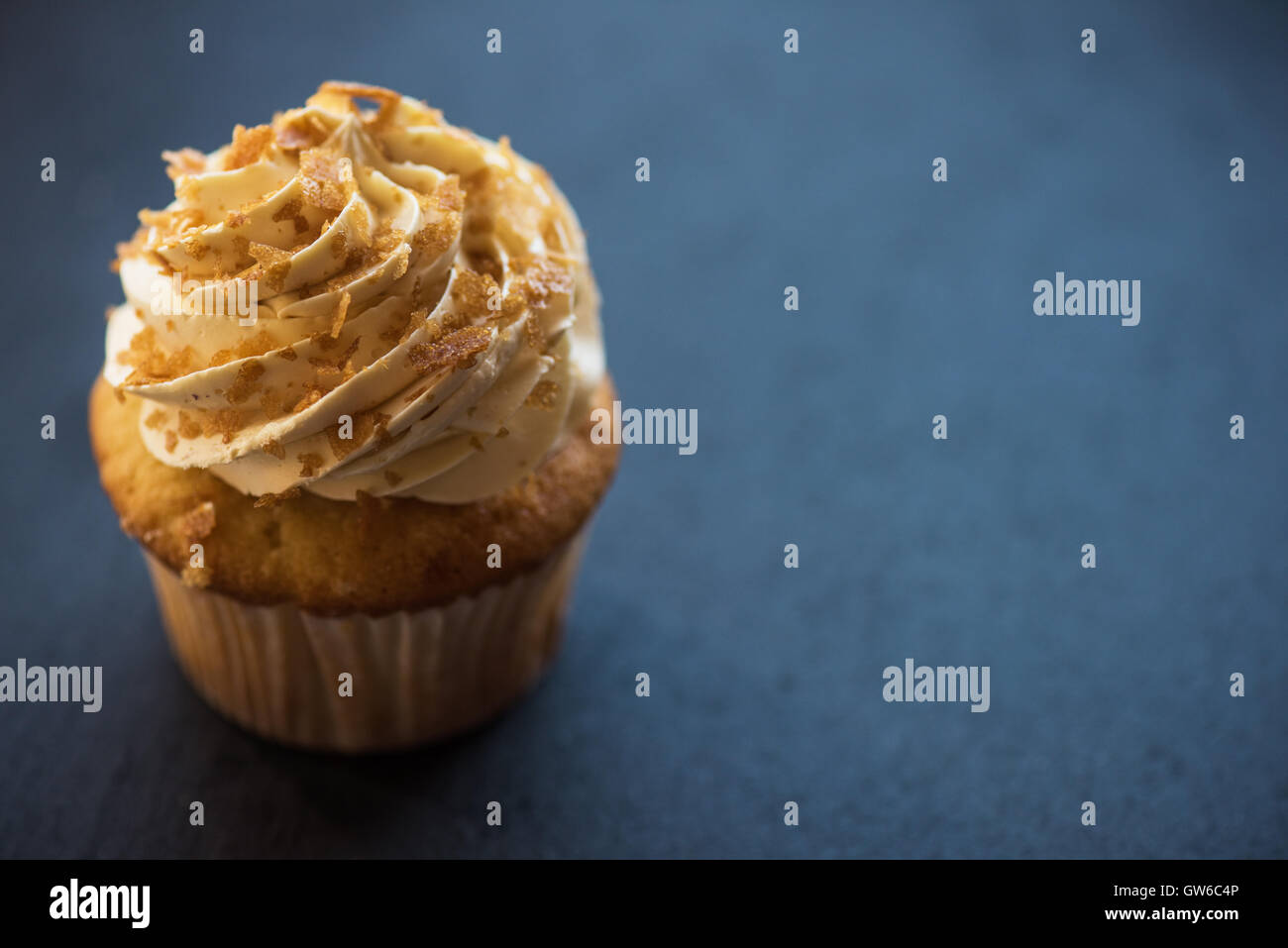 Cupcakes desert cream Stock Photo - Alamy