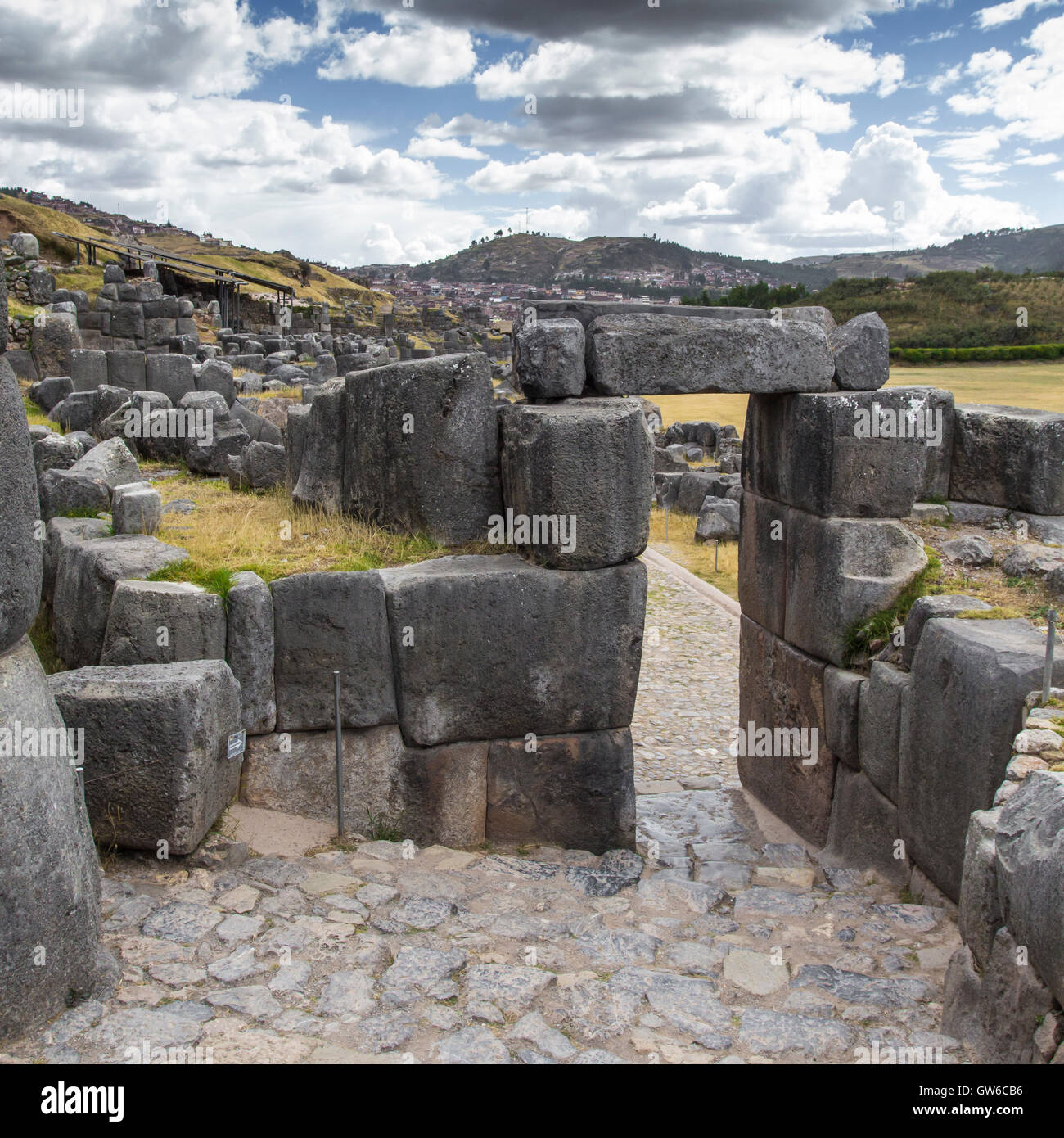 Sacsayhuaman hi-res stock photography and images - Alamy