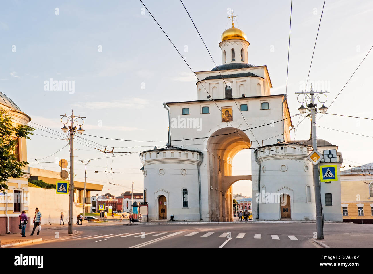 Arc gate hi-res stock photography and images - Alamy