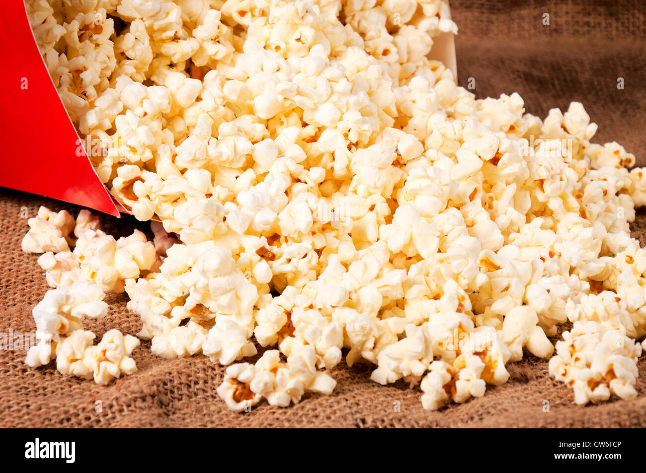 Splashed pop corn hi-res stock photography and images - Alamy