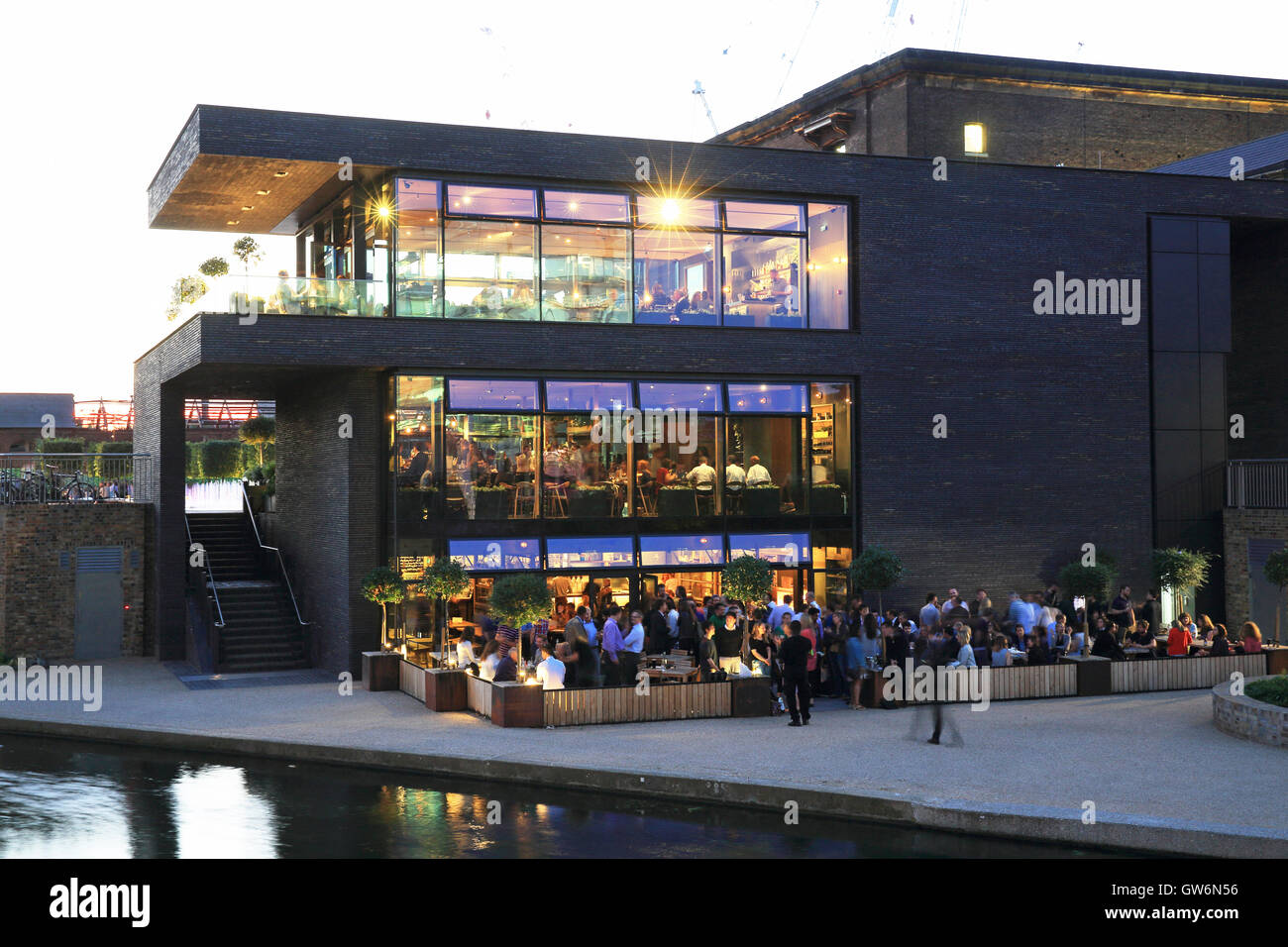 Lighterman kings cross hi-res stock photography and images - Alamy