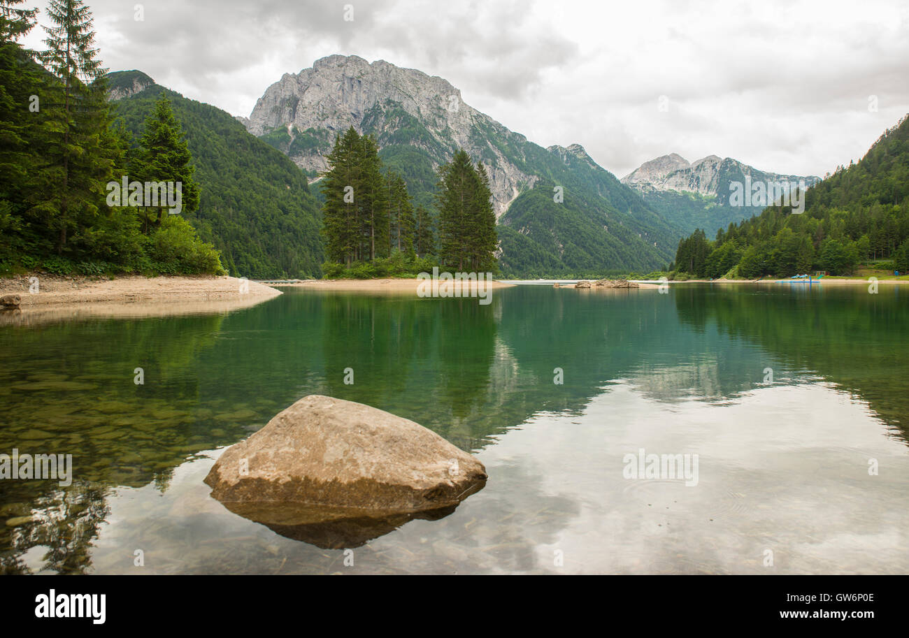 Lago jezero hi-res stock photography and images - Alamy