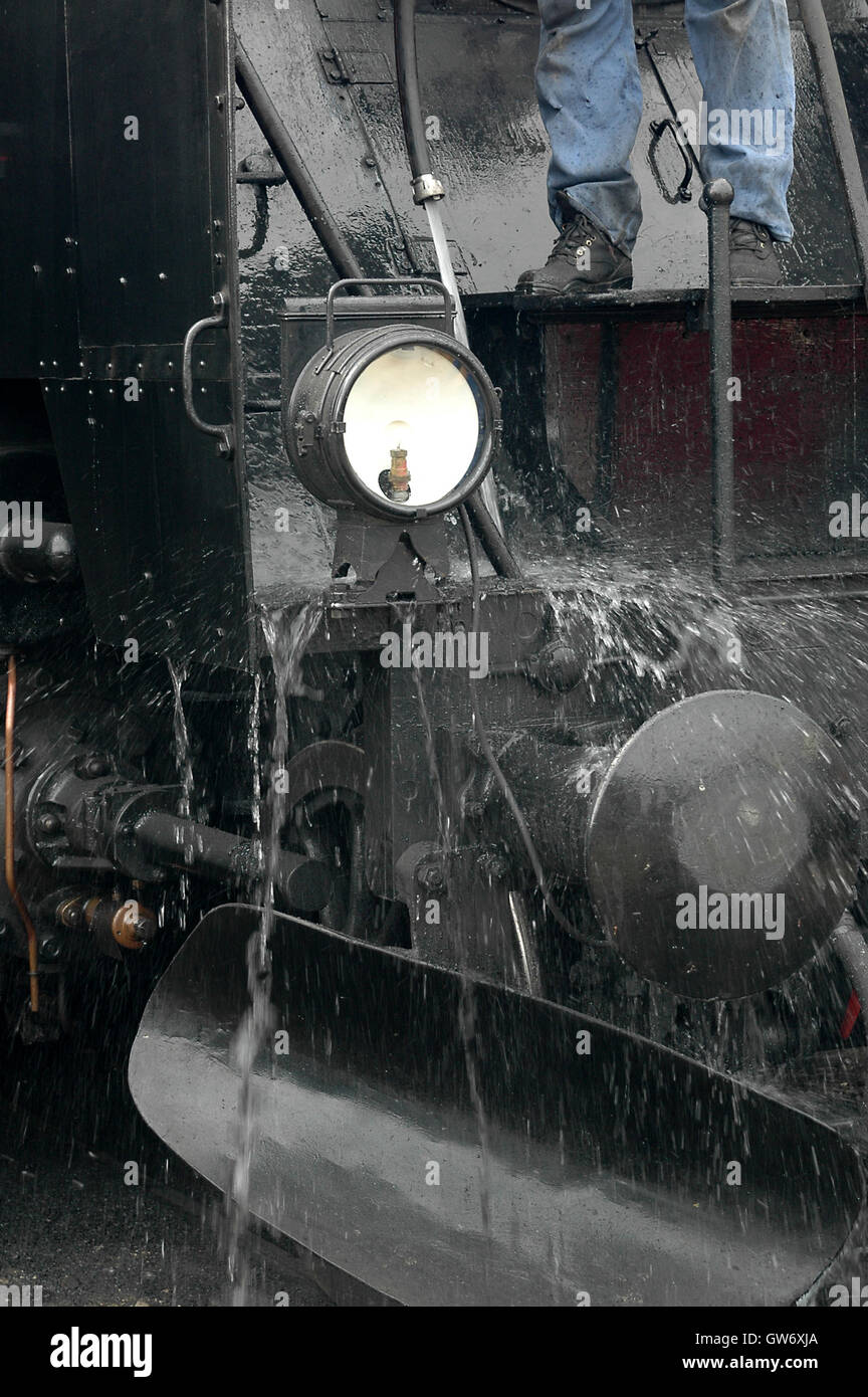 Water for steam locomotive hi-res stock photography and images - Alamy