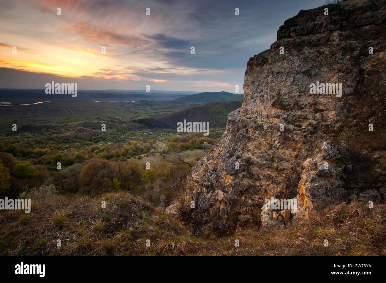 Cliff sunset hi-res stock photography and images - Alamy