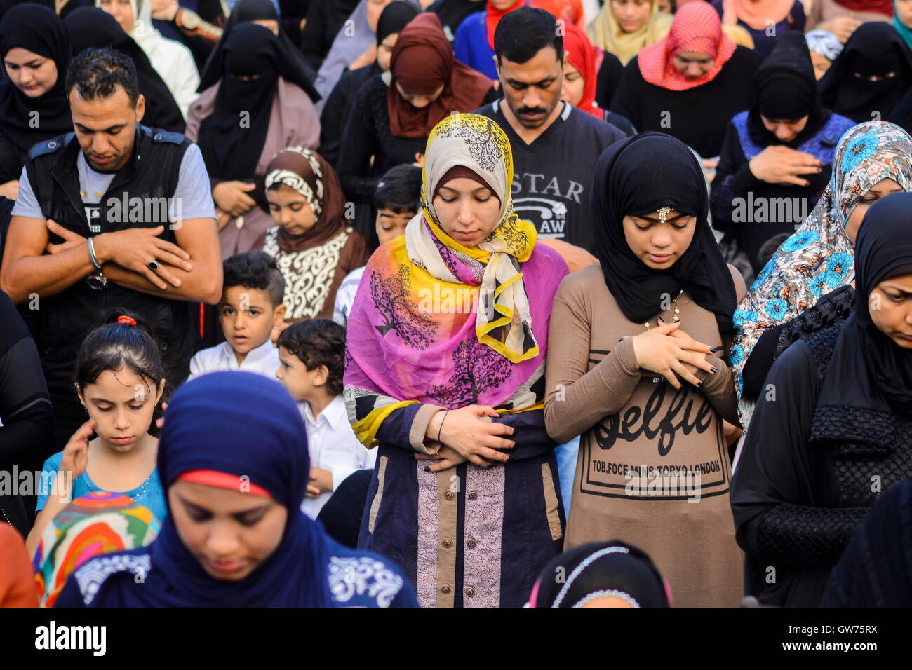 Cairo, Egypt. 12th Sep, 2016. Muslim Egyptians perform the morning ...