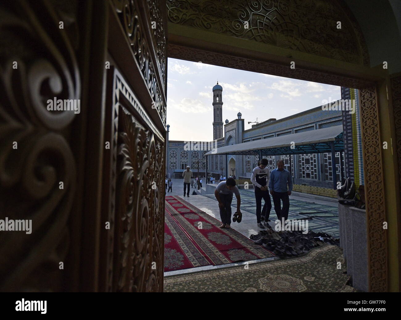 Dushanbe Mosque High Resolution Stock Photography and Images - Alamy
