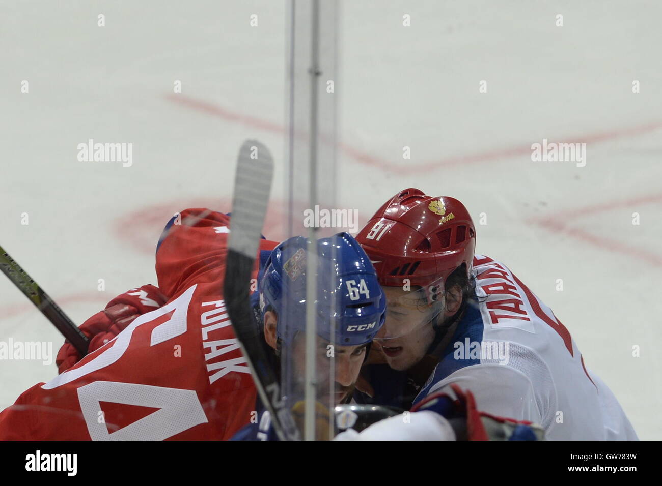 Left polak hi-res stock photography and images - Alamy