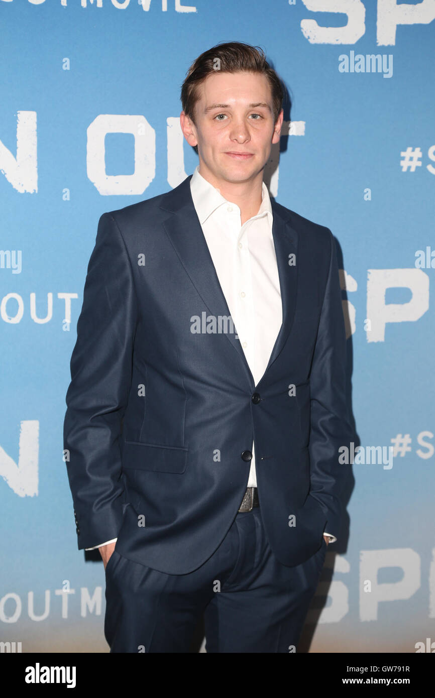 Sydney, Australia. 12 September 2016. Cast and celebrities arrived on ...