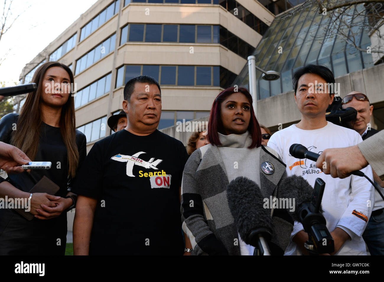 Canberra, Austraila. 12th Sep, 2016. Grace Nathan (2nd R), whose mother ...
