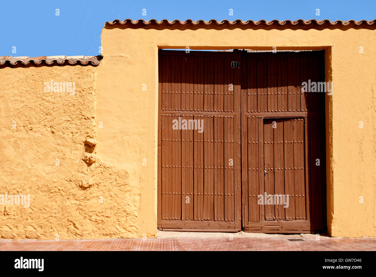 Gate, traditional architecture Stock Photo - Alamy