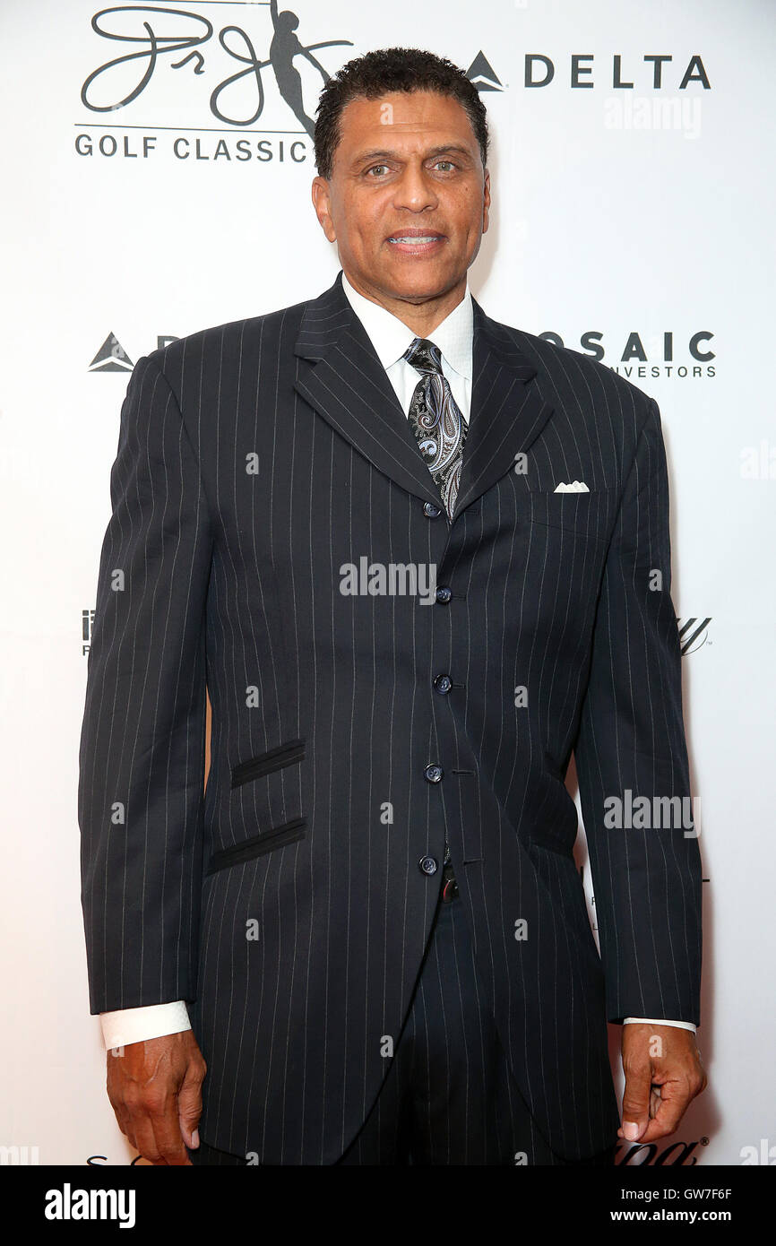 Reggie theus hi-res stock photography and images - Alamy