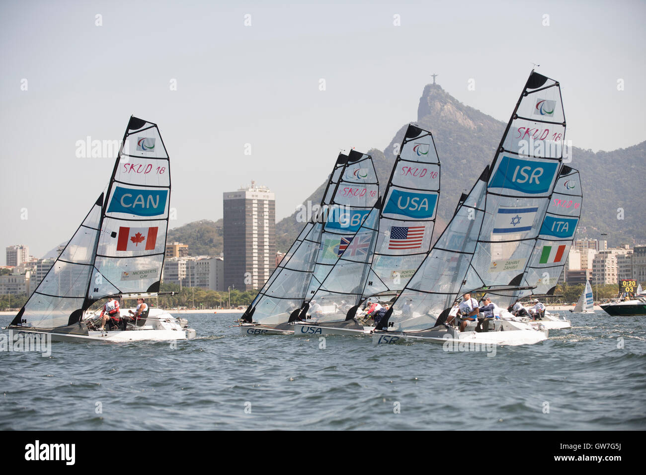 Boats take off hi-res stock photography and images - Alamy