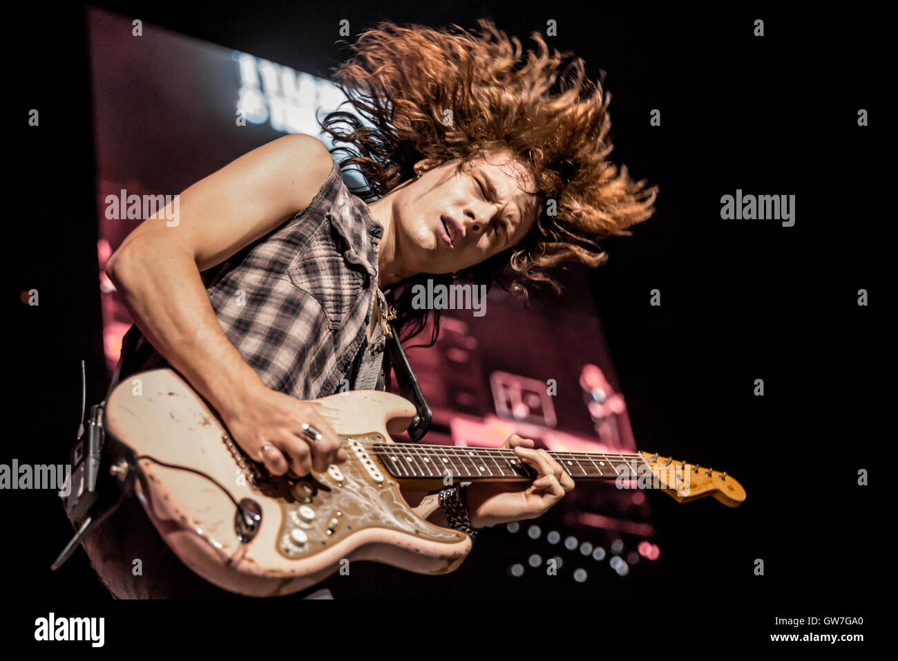 Auburn Hills, Michigan, USA. 9th Sep, 2016. TYLER BRYANT of TYLER ...