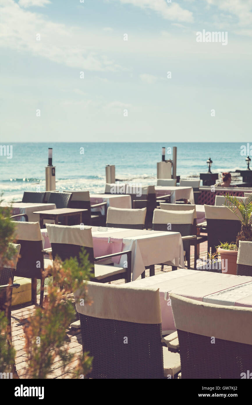 Romantic restaurant seats hi-res stock photography and images - Alamy