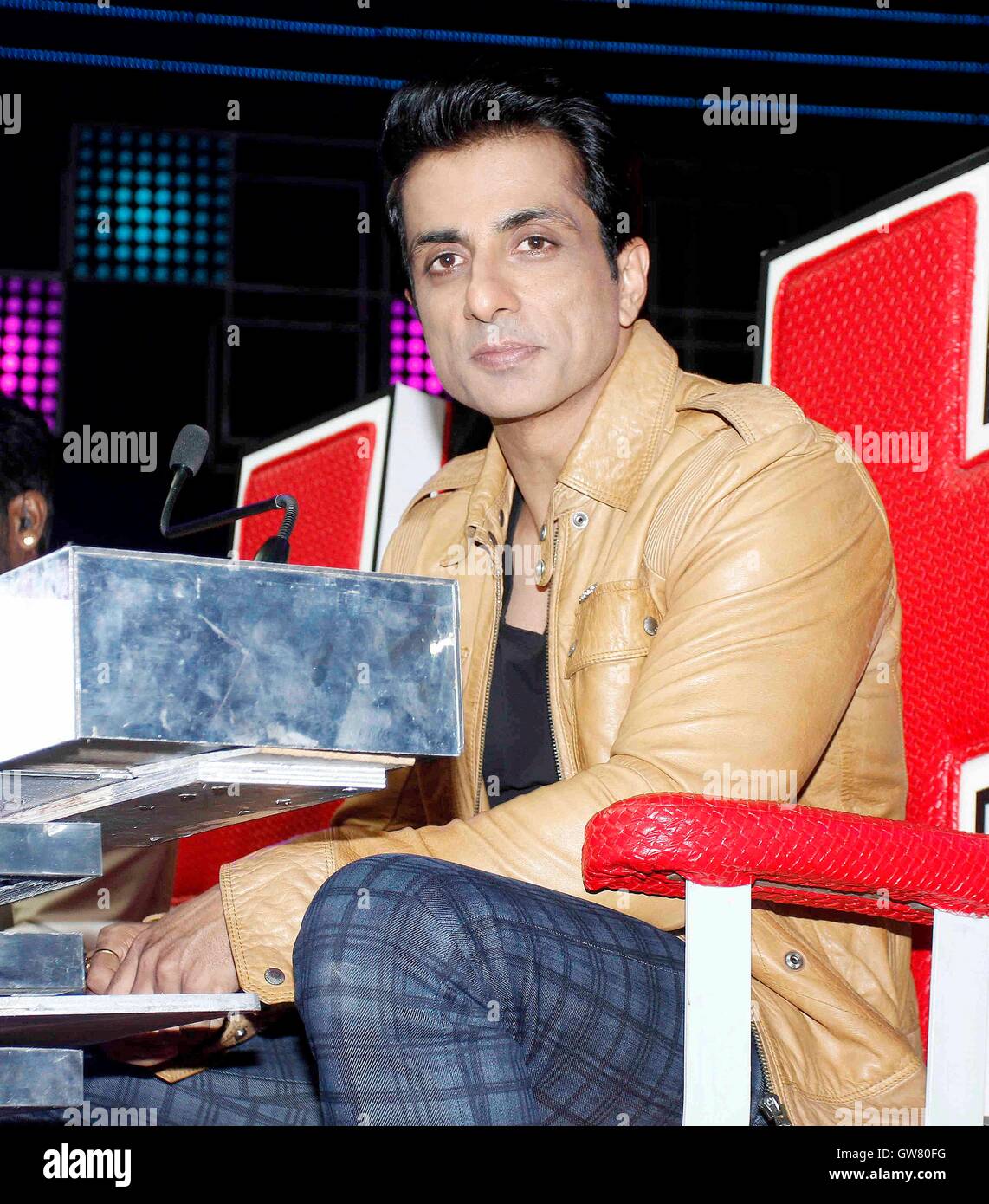 Actor sonu sood hi-res stock photography and images - Alamy