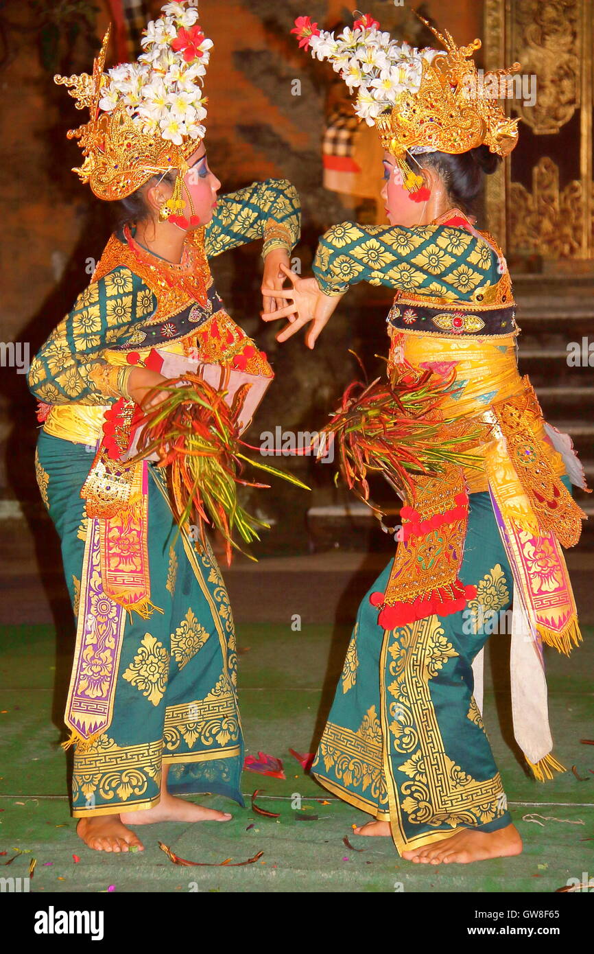 Two Balinese dancers performing in Ubud, Bali, Indonesia Stock Photo ...