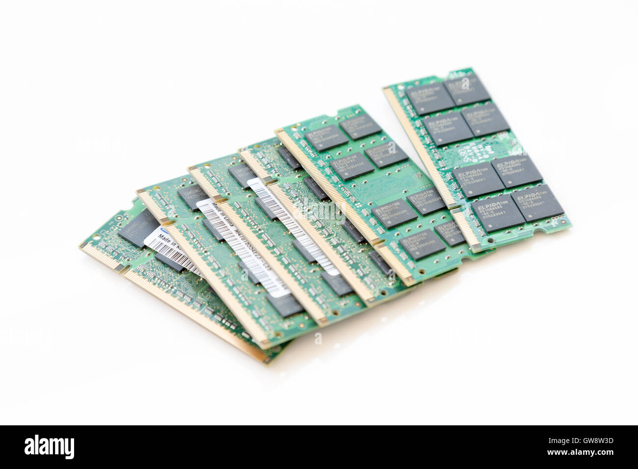 Black and white computer memory chips hi-res stock photography and ...