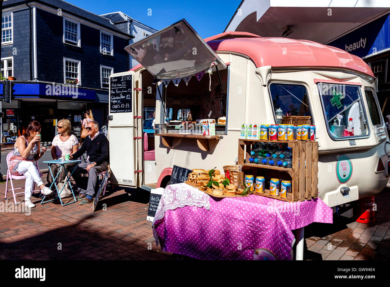 Mobile cafes hi-res stock photography and images - Alamy
