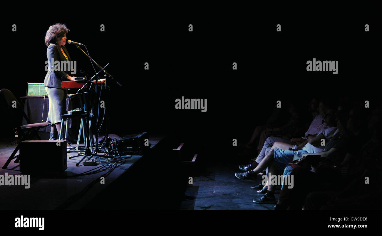 Sharon robinson music hi-res stock photography and images - Alamy